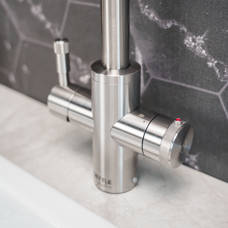 QETTLE Signature Modern 4 in 1 Instant Boiling Water Tap 2 Litre ...